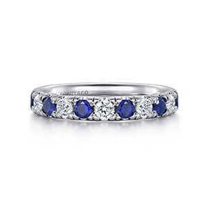 A ‘Know-It-All’ Guide to Round Cut Diamond Engagement Rings